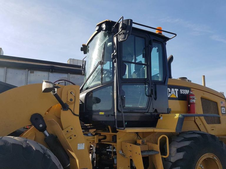 Tractor Glass Replacement Tucson
